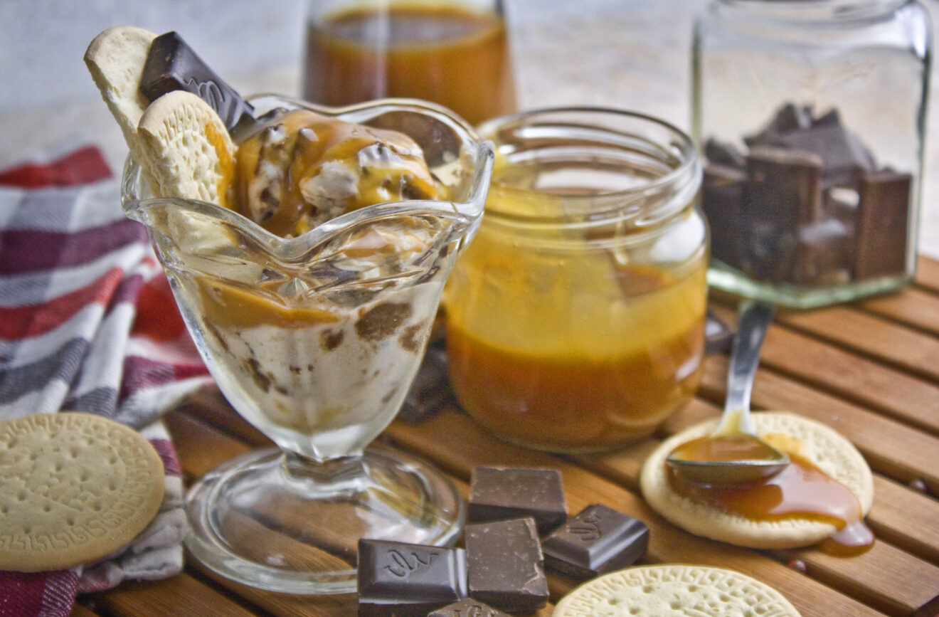 Salted Caramel Sauce – Lecker auf Eis und Kuchen | Toastenstein.com